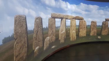 Visiting Stonehenge: how to get to Stonehenge from London?