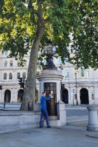 Trafalgar Square in London - what to do in Trafalgar Square?