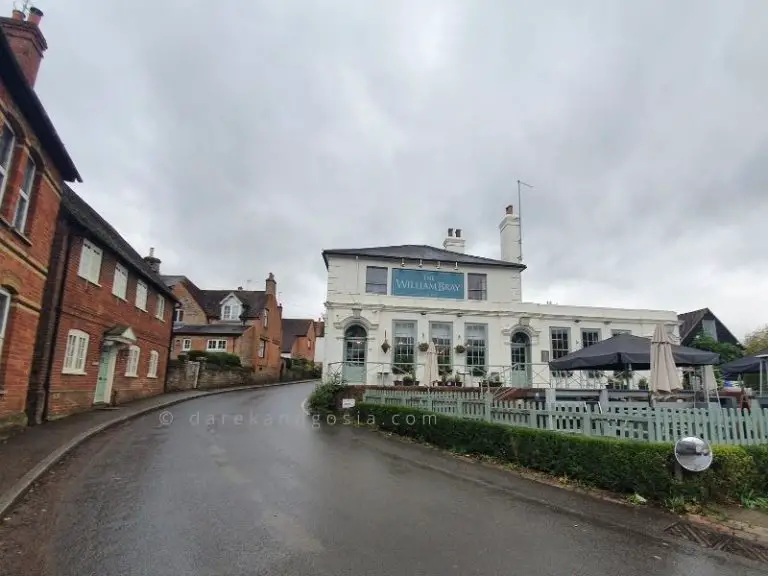 What to see in Shere village? 15 Things to do in Shere Surrey!